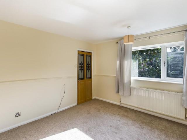 2 bedroom semi detached house to rent