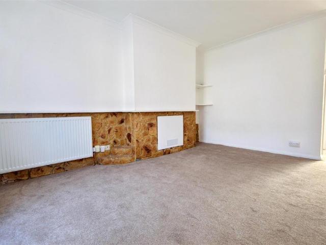 2 bedroom semi detached house to rent