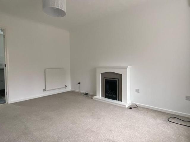2 bedroom semi detached house to rent