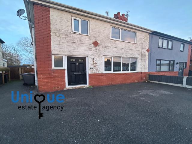 2 bedroom semi detached house to rent
