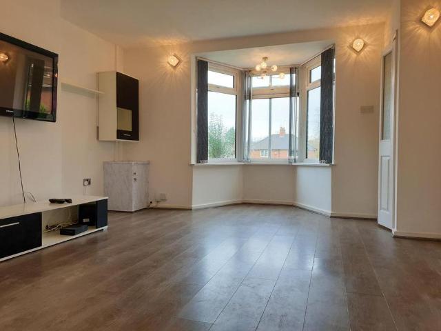 2 bedroom semi detached house to rent