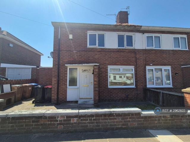 2 bedroom semi detached house to rent