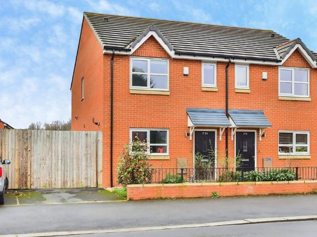 2 bedroom semi detached house to rent