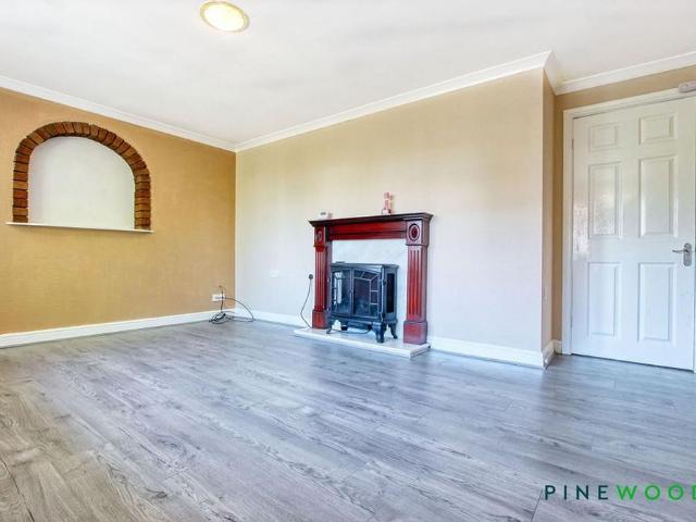 2 bedroom semi detached house to rent