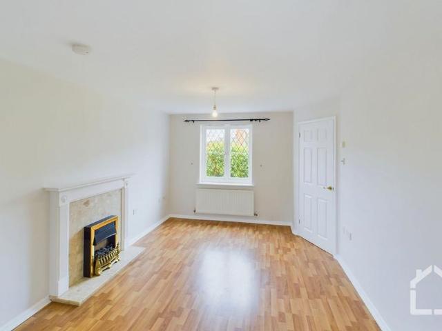 2 bedroom semi detached house to rent