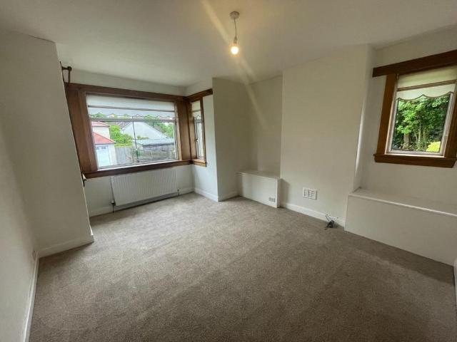 2 bedroom semi detached house to rent