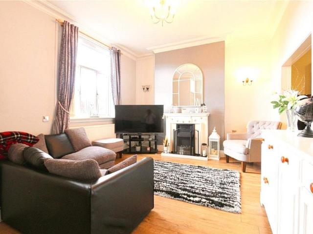 2 bedroom semi detached house to rent