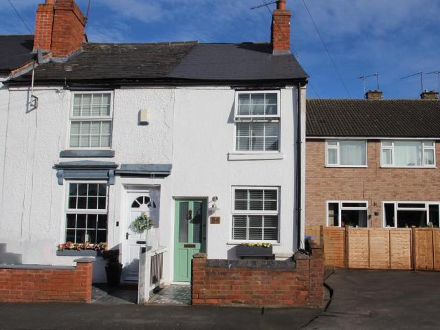 2 bedroom semi detached house to rent