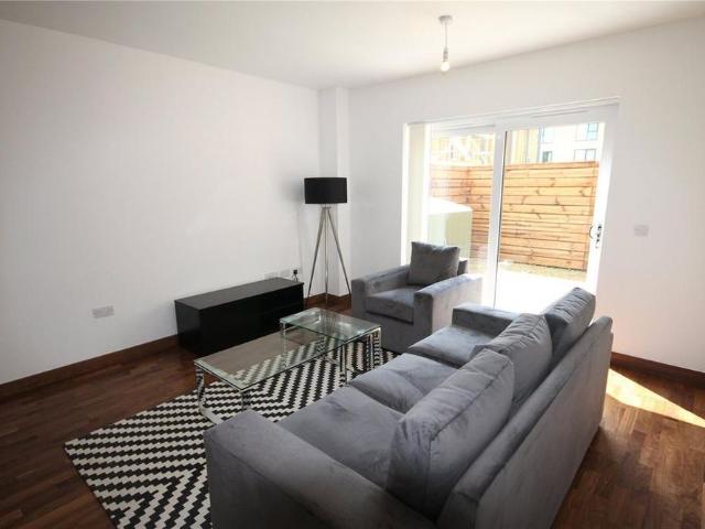 2 bedroom semi detached house to rent
