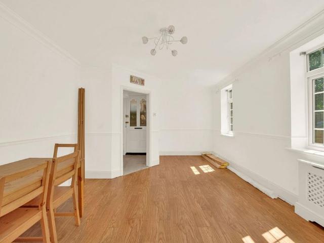 2 bedroom semi detached house to rent