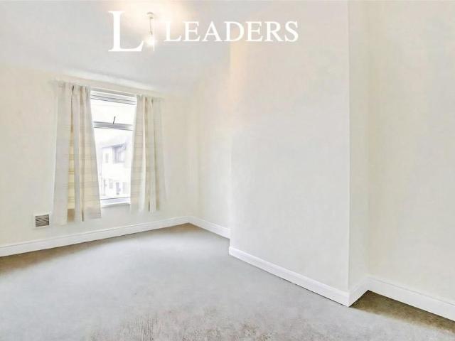 2 bedroom semi detached house to rent