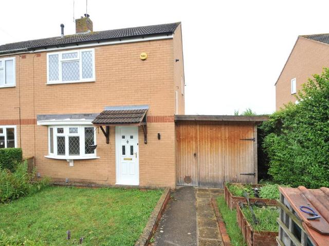 2 bedroom semi detached house to rent