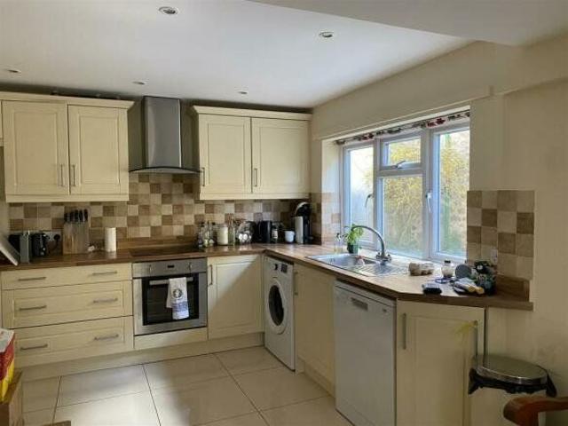 2 bedroom semi detached house to rent
