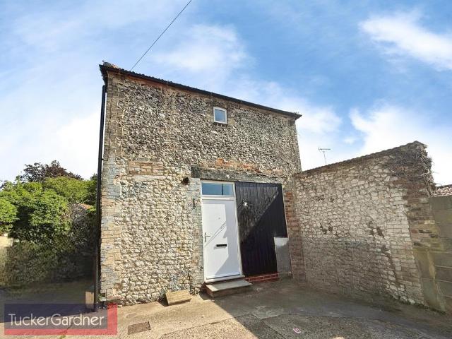2 bedroom semi detached house to rent