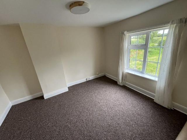 2 bedroom semi detached house to rent