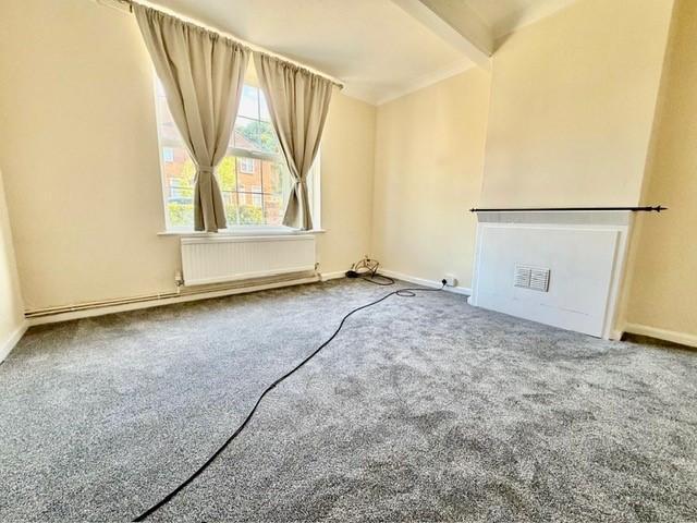 2 bedroom semi detached house to rent