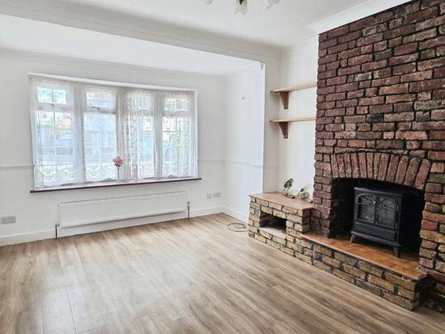 2 bedroom semi detached house to rent