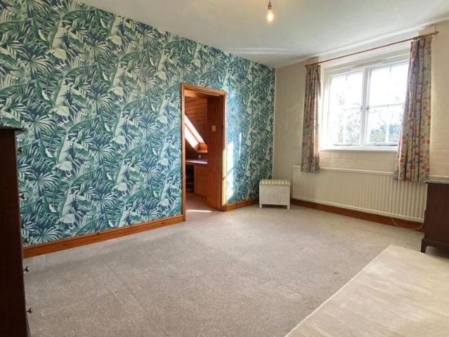 2 bedroom semi detached house to rent