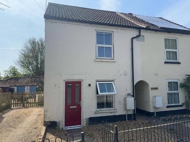 2 bedroom semi detached house to rent