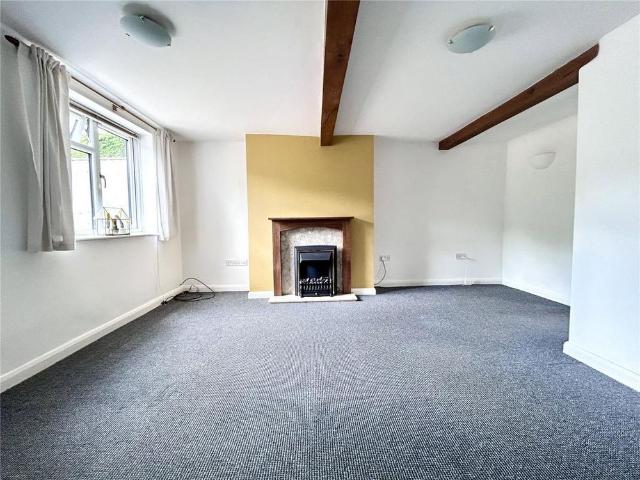 2 bedroom semi detached house to rent