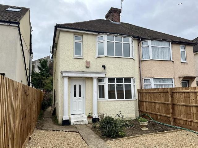 2 bedroom semi detached house to rent