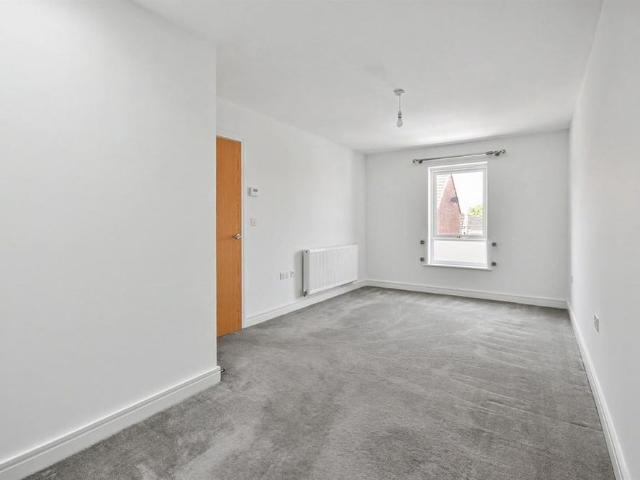 2 bedroom semi detached house to rent