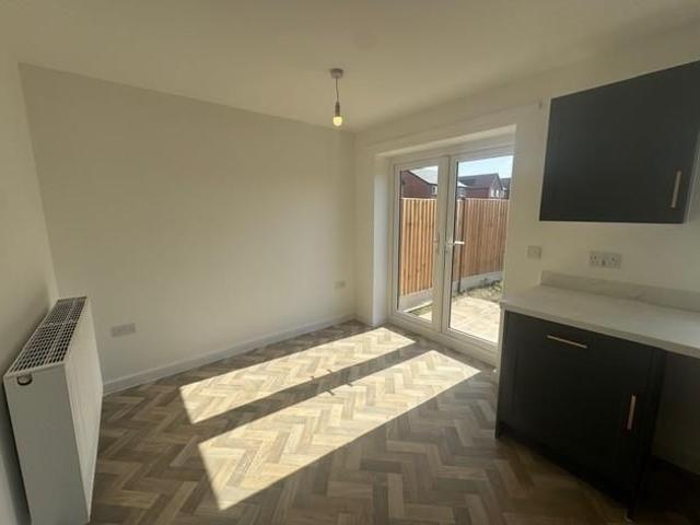 2 bedroom semi detached house to rent