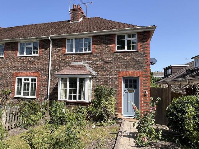 2 bedroom semi detached house to rent