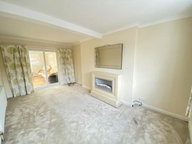 2 bedroom semi detached house to rent