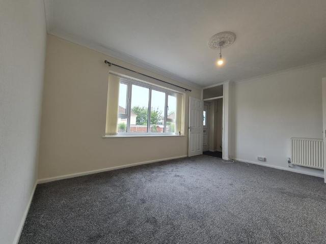 2 bedroom semi detached house to rent