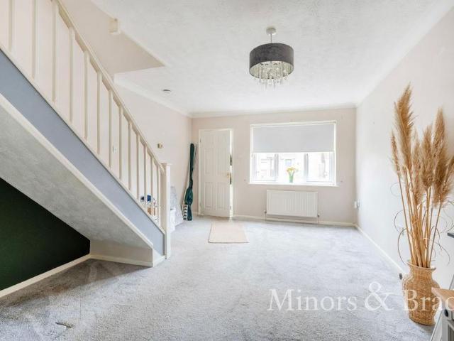 2 bedroom semi detached house to rent