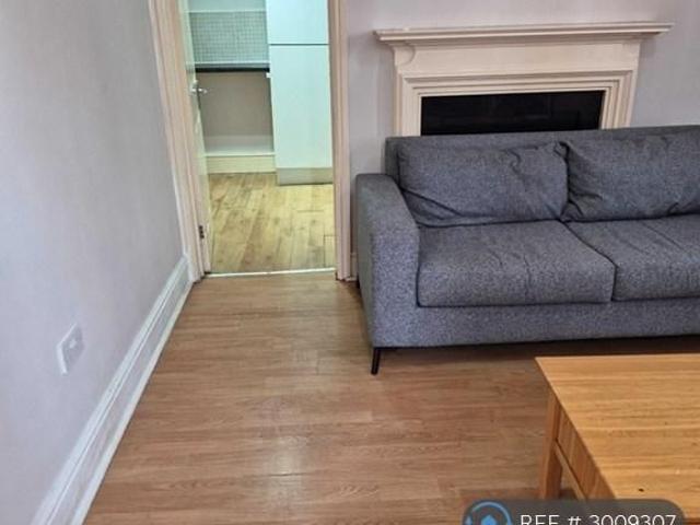 2 bedroom semi detached house to rent