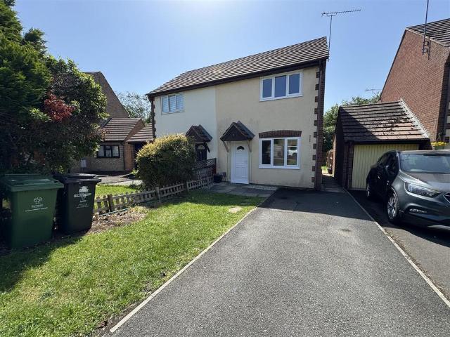 2 bedroom semi detached house to rent