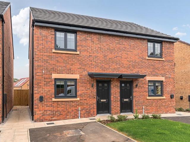 2 bedroom semi detached house to rent