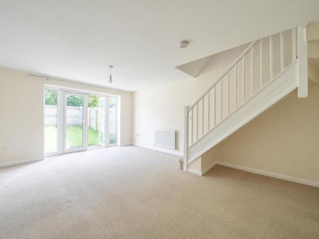 2 bedroom semi detached house to rent