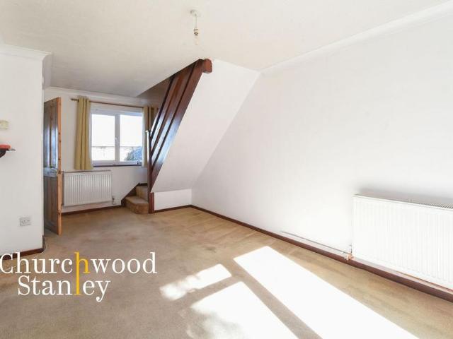 2 bedroom semi detached house to rent