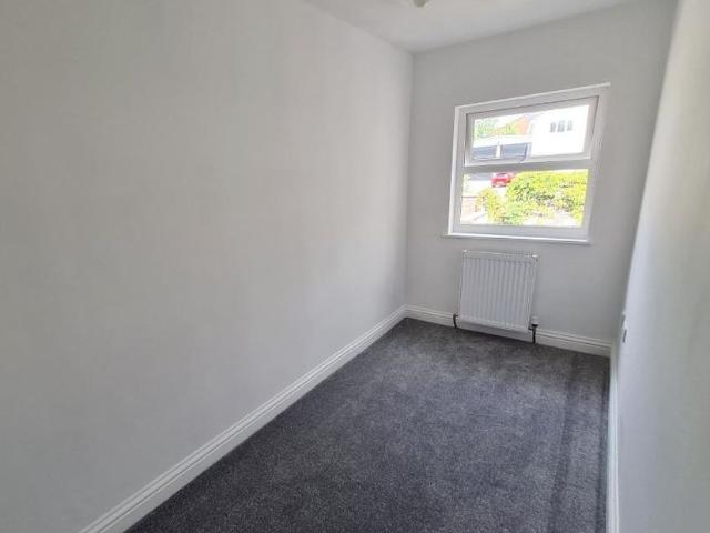 2 bedroom semi detached house to rent