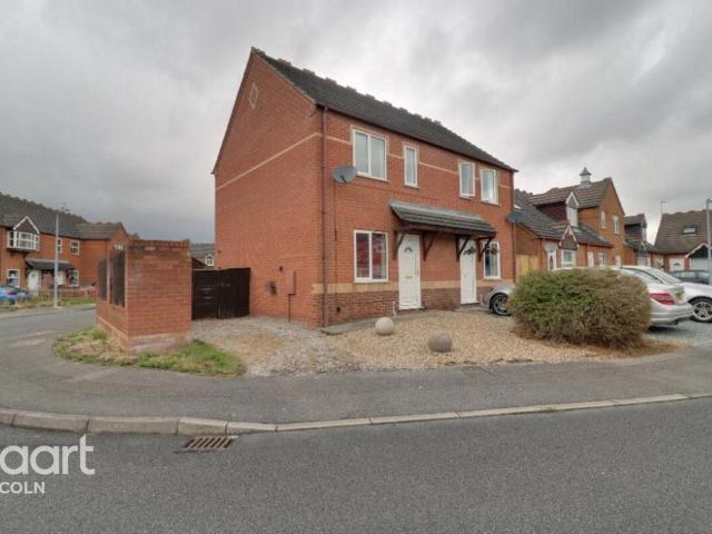 2 bedroom semi detached house to rent