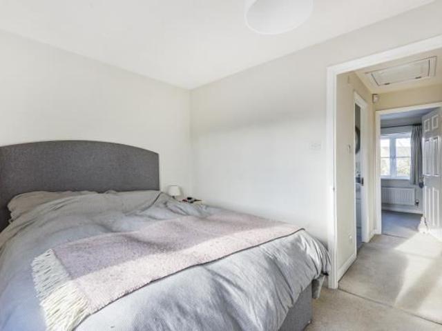 2 bedroom semi detached house to rent