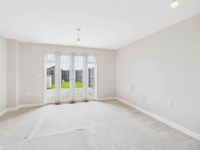 2 bedroom semi detached house to rent