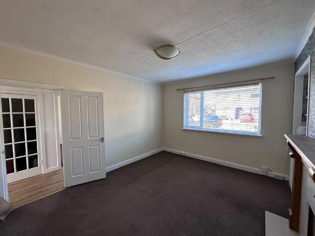 2 bedroom semi detached house to rent