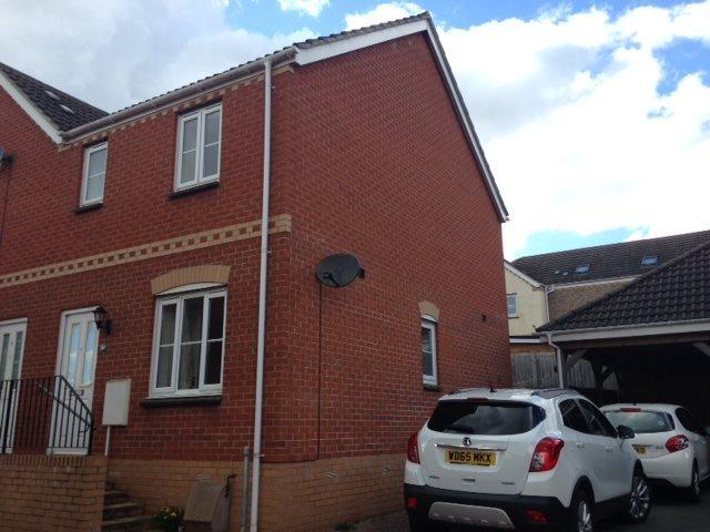 2 bedroom semi detached house to rent