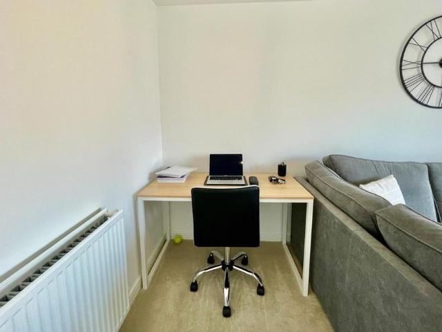 2 bedroom semi detached house to rent