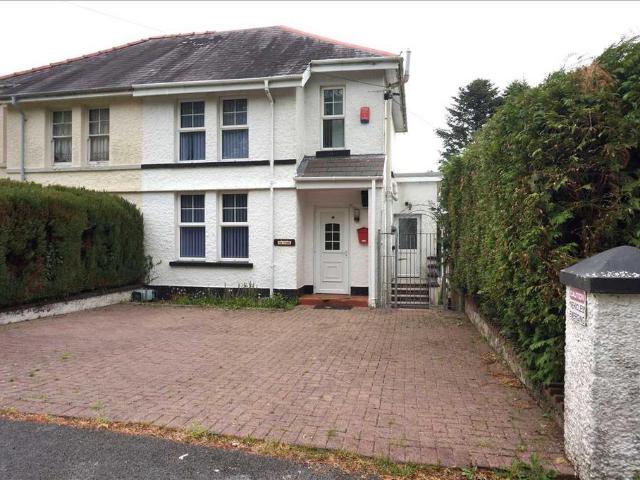 2 bedroom semi detached house to rent