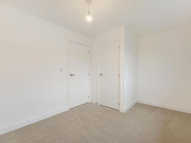 2 bedroom semi detached house to rent