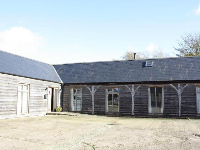 2 bedroom semi detached house to rent