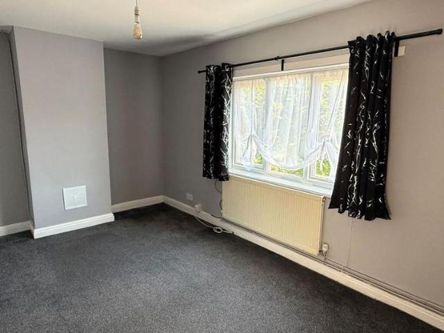 2 bedroom semi detached house to rent