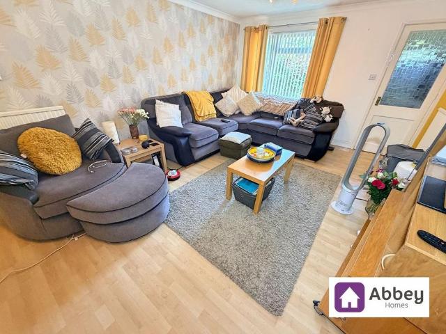 2 bedroom semi detached house to rent
