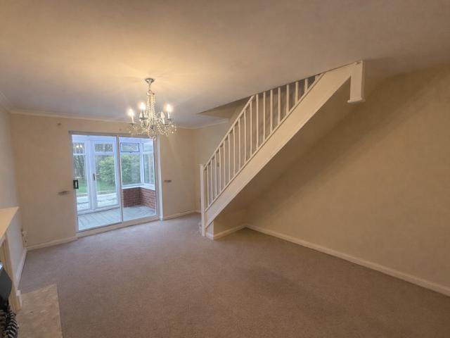2 bedroom semi detached house to rent