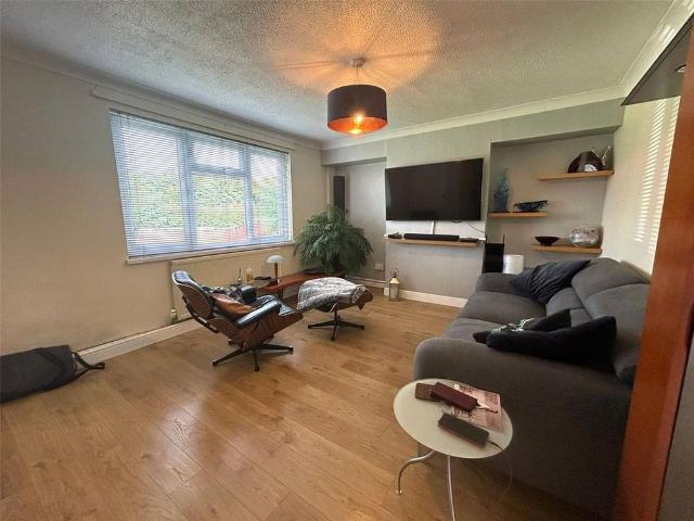 2 bedroom semi detached house to rent